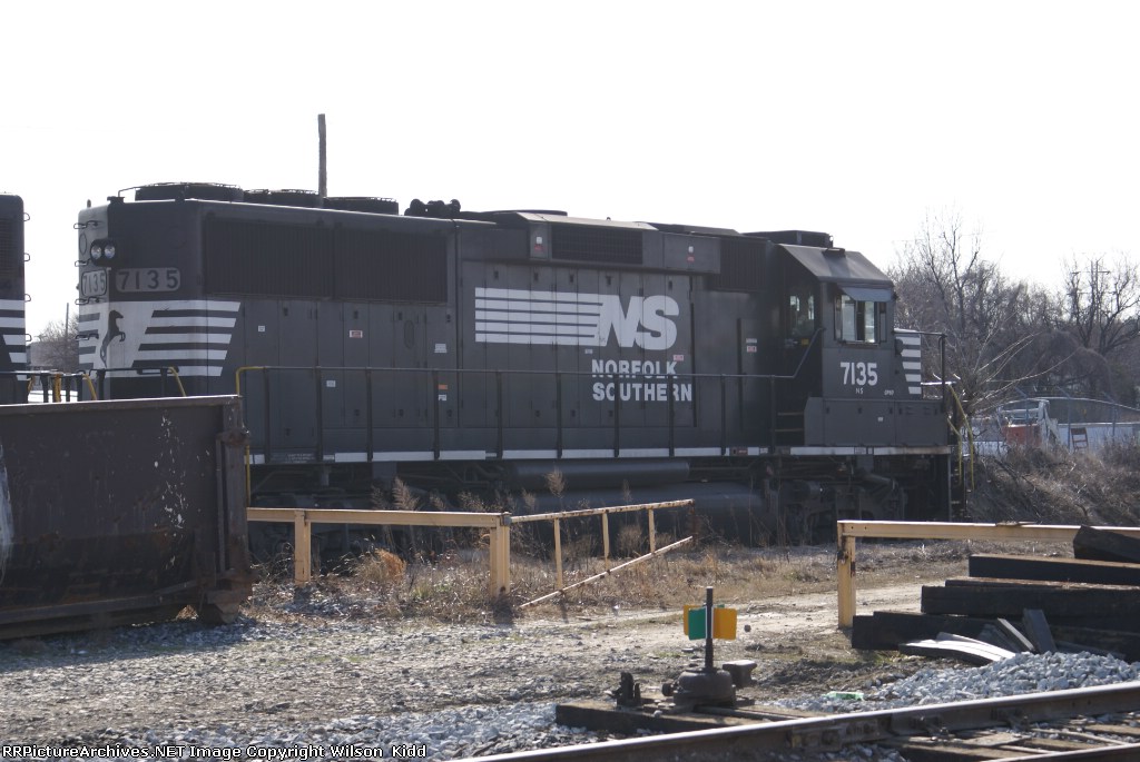 NS 7135